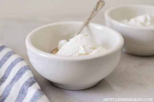 Easy No-Cook Homemade Vanilla Ice Cream Recipe - Artful Homemaking