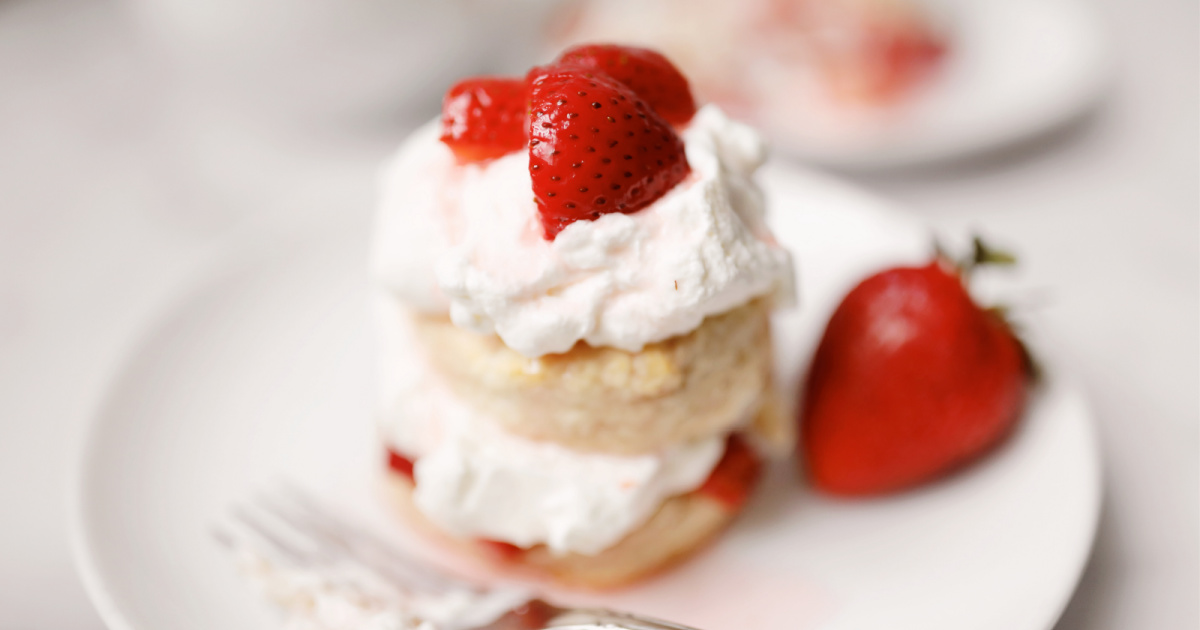 Strawberry Shortcake Recipe From Scratch - Artful Homemaking